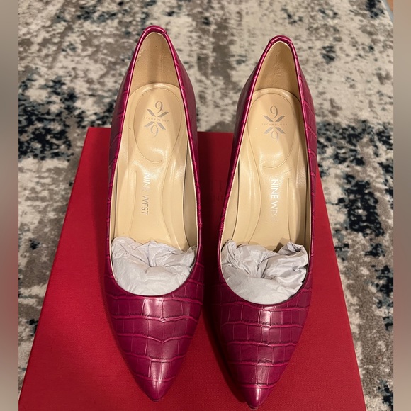 Nine West | Shoes | Nine West Fifth 9x9 Fuschia Pointy Toe Pumps Never ...